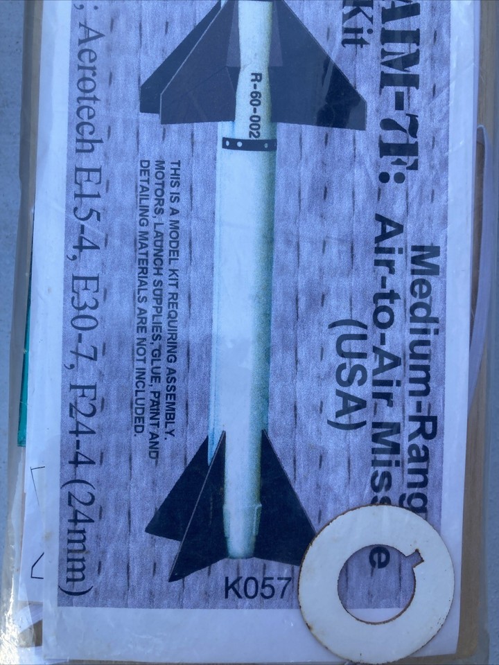 The Launch Pad Sparrow USA AIM-7F Air to Air Missle Model Rocket Kit ...