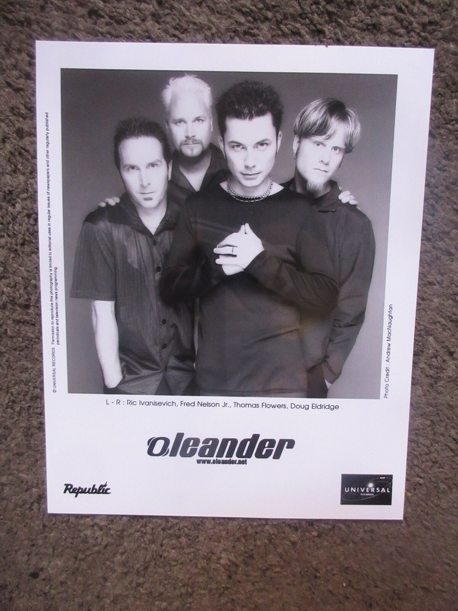 Oleander Band Thomas Flowers