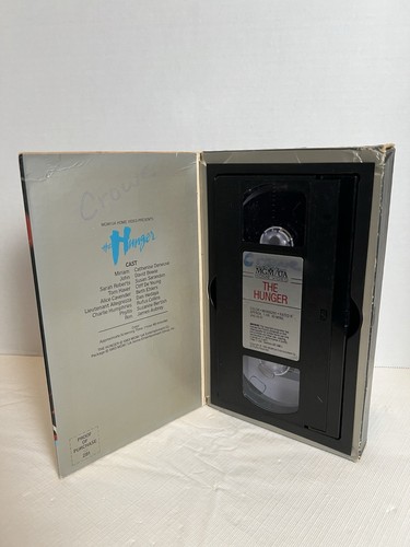 The Hunger - VHS 1983 Big Box Cult Horror Movie MGM/UA VHS Tape David ...