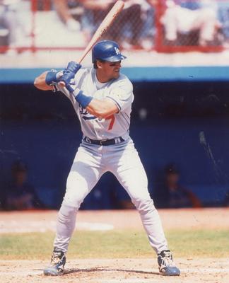 BILLY ASHLEY ACTION LOS ANGELES DODGERS UNSIGNED 8X10 PHOTO | eBay