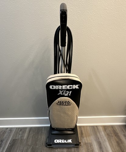 Oreck XL21 2-Speed Upright Vaccum - Model XL21-600 - Very Clean Tested ...