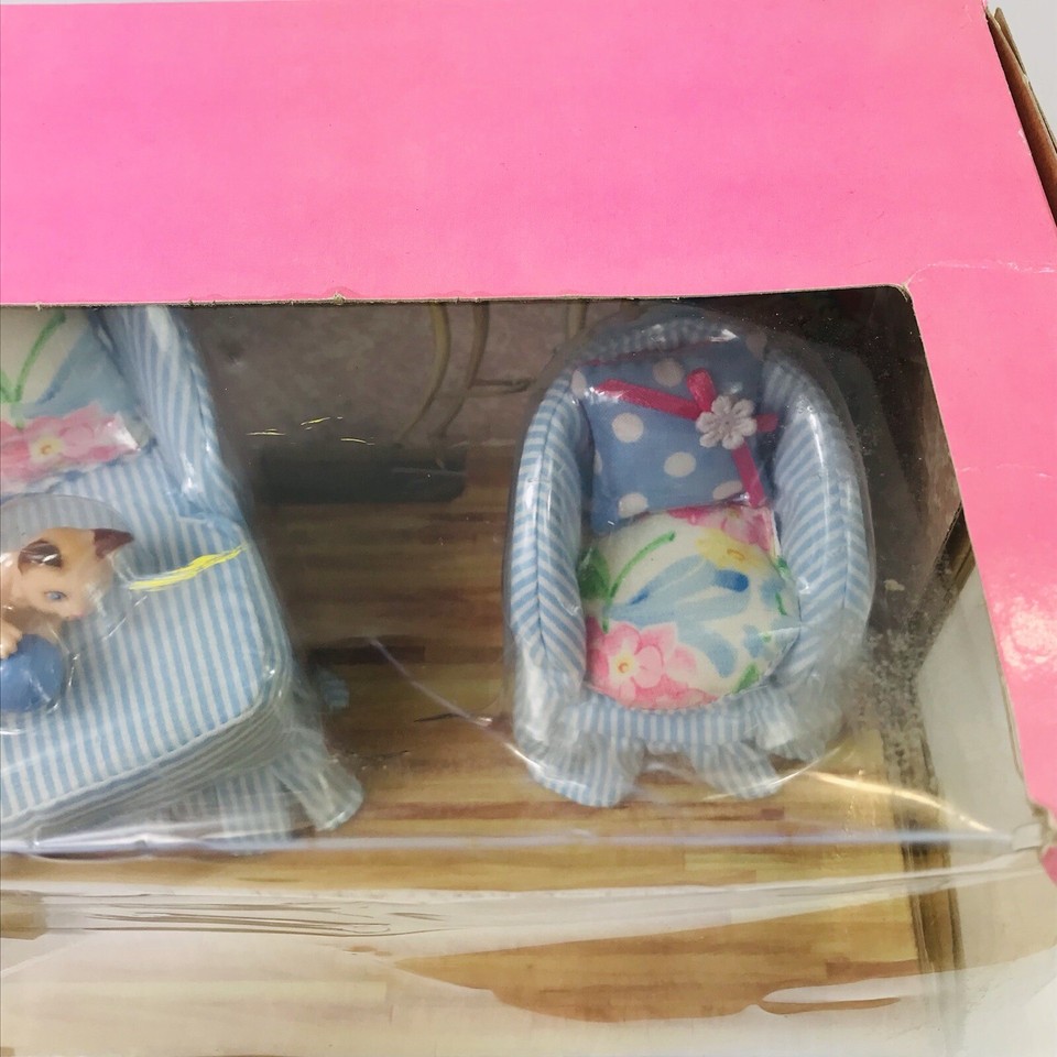 Barbie Decor Collection 1998 Cloth Upholstered Boudoir Chairs Cat ...