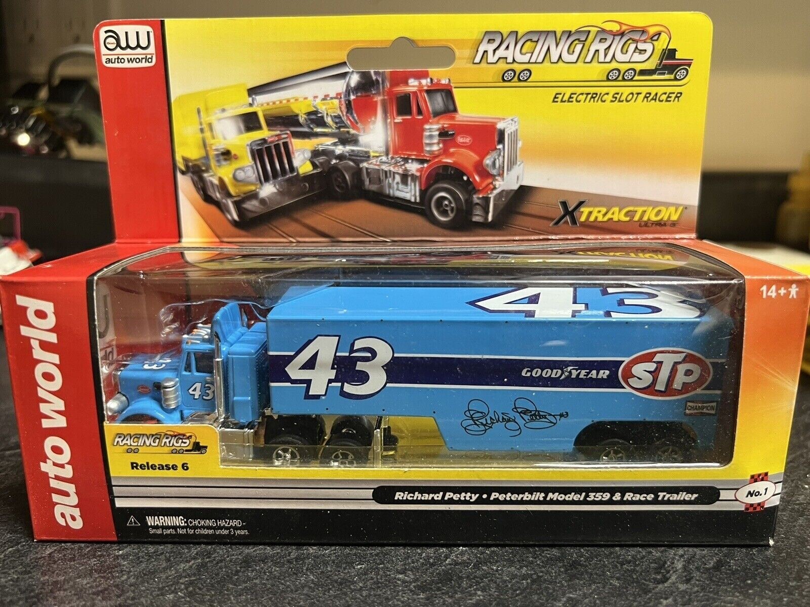 NOS 2013 Auto World Xtraction Peterbilt Blue 43 Petty Racing Rig HO ...