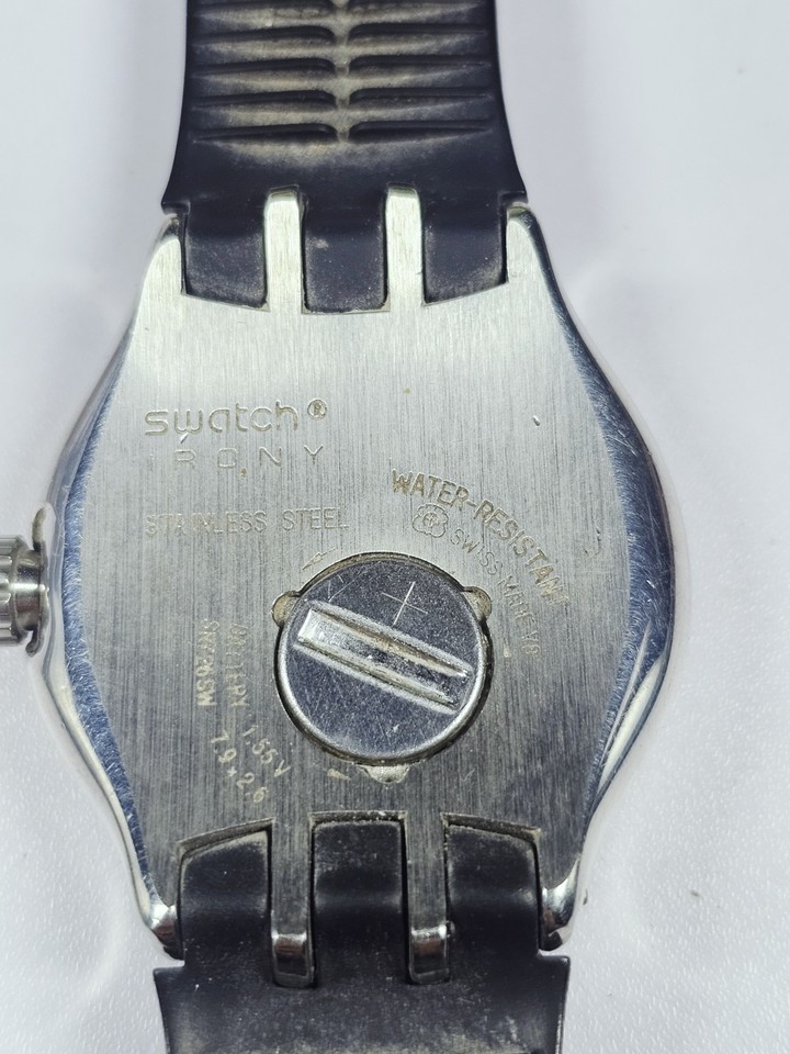 SWATCH SPECIAL 2002 - YNS402 - On Her majesty SECRET SERVICE | eBay