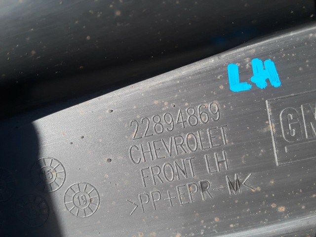 2014-2015 Chevrolet Silverado Front Mud Flap Splash Guard Set 22894870 ...