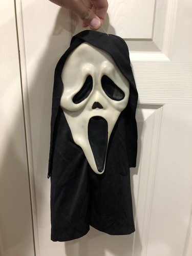Original Scream Ghostface Mask Easter Unlimited Inc. Glow In The Dark ...