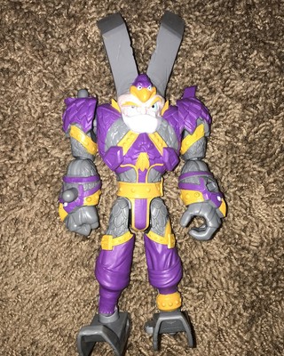 Little Tikes Kingdom Builders Crow Debar Action Figure Toy Turns Into ...