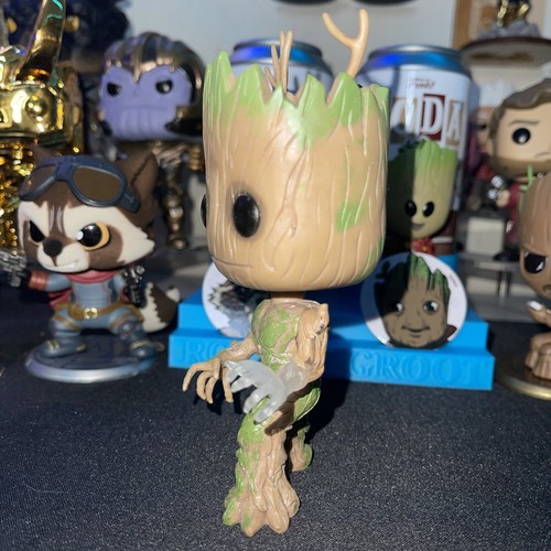 Funko Pop! Vinyl: Marvel - Groot - (Glow) - Loot Crate (Exclusive) #49 ...
