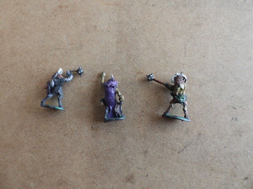 Citadel Warhammer fantasy preslottabase metal figures Runequest ...