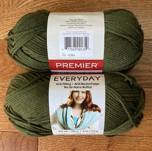 2x Premier Everyday Anti-Pilling Yarn in Pine Green Worsted 203yds/100g ...