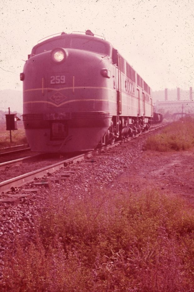 RDG reading railroad FT- 259 titus,pa 10-60 original slide | eBay