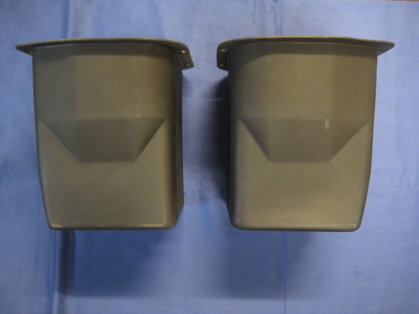 MG NEW PAIR MGB 6 VOLT PLASTIC BATTERY BOX BIN LINERS MGC GAC4096X WALL ...