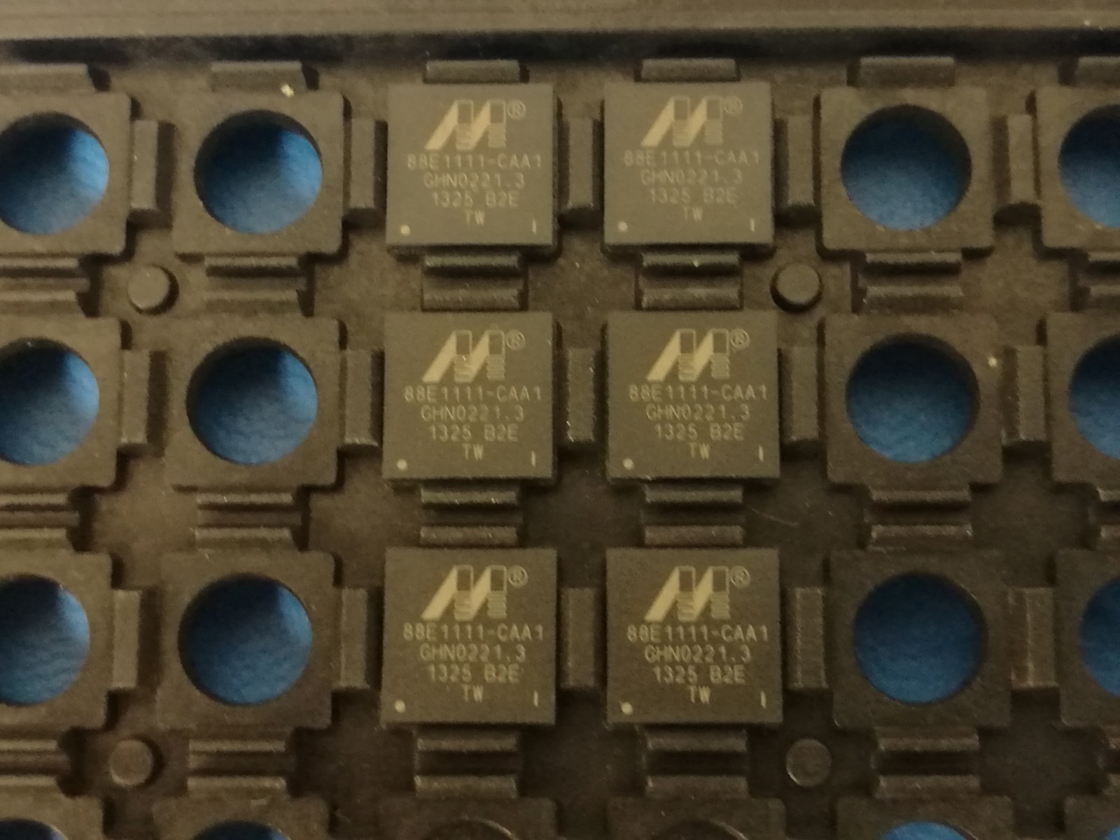 Marvell 88E1111 10/100/1000 Gigabit Ethernet Transceiver 88E1111-CAA1 ...