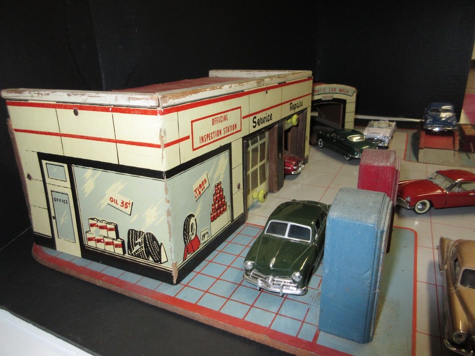 Keystone Service Station w/Car Wash, Pumps, Service Bays; 24" X 16" X 5 ...