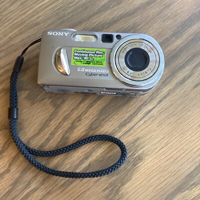 Sony Digital Camera Cybershot DSC-P10 5.0MP Silver Tested. CAMERA ONLY ...