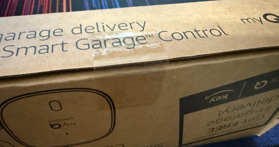 Chamberlain MyQ Wireless Smart Garage Hub & Controller WHITE MYQ-G0401 ...