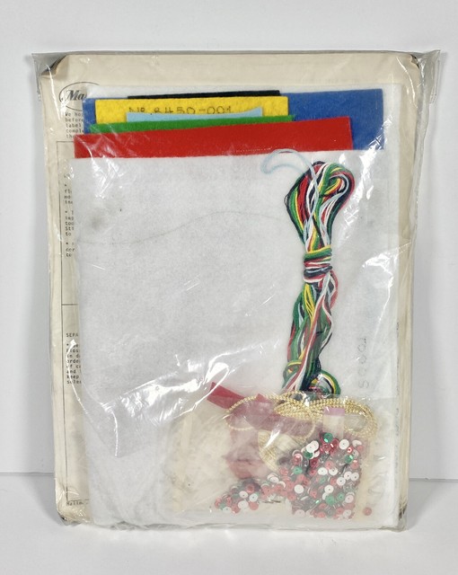 Peanuts Snoopy Malina My List Jeweled Felt Christmas Stocking Kit Vtg ...