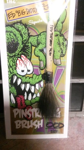 ED BIG DADDY ROTH PINSTRIPING BRUSH.. SIZE -000- RAT FINK . | eBay