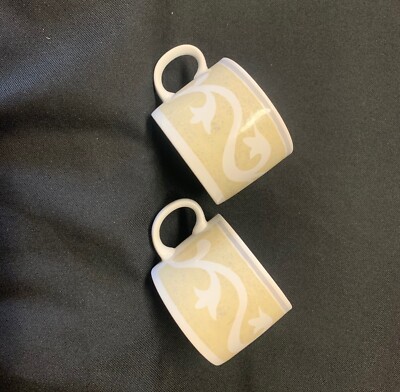 SET OF 2 Oneida Casual Settings Coffee Mugs Cups with Windsor Pattern ...