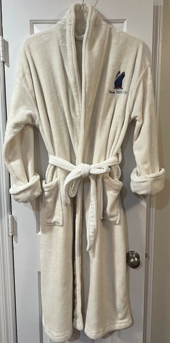 Disney Cruise Lines Cream Robe Luxe Spa Plush Tie Embroidered Ship Logo ...