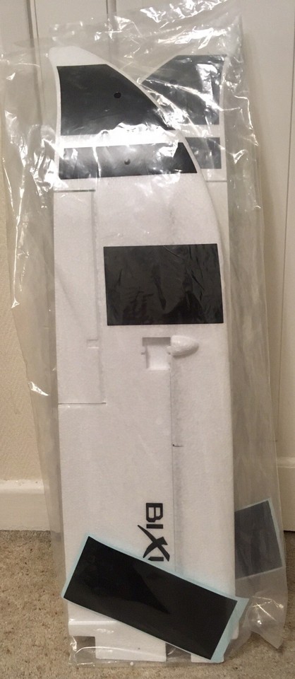 Hobbyking BIXLER 1.1 1400mm SPARE WINGS WING SET RC PLANE Green White ...