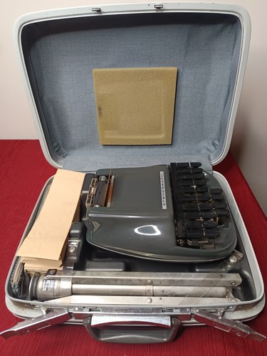 Vintage Stenograph Court Reporter Shorthand Machine w/ Case, Paper ...