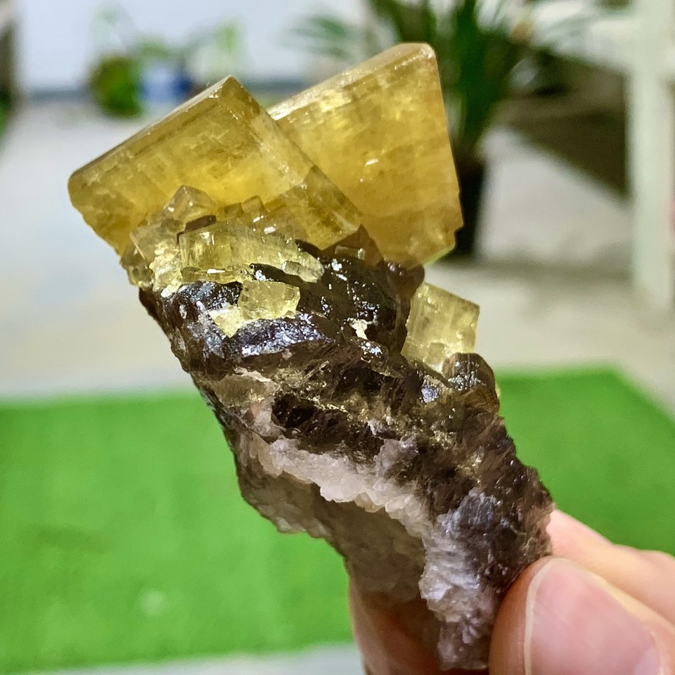 119G Shiny Golden Cuboid Barite Crystal Based on the Purple Spherical ...