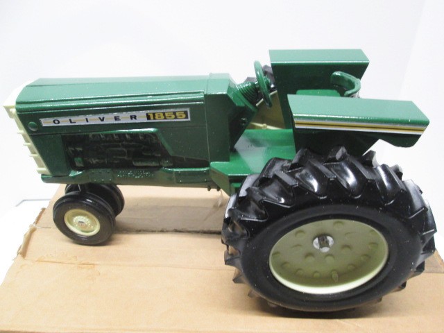 SCALE MODELS 1/16 OLIVER 1855 TRACTOR NATIONAL FARM SHOW 11-7-1987 ...