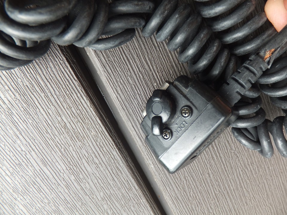 Nikon SC-28 4765 SC28 TTL 9-ft. 275cm Flash Extension Cable Remote Cord ...