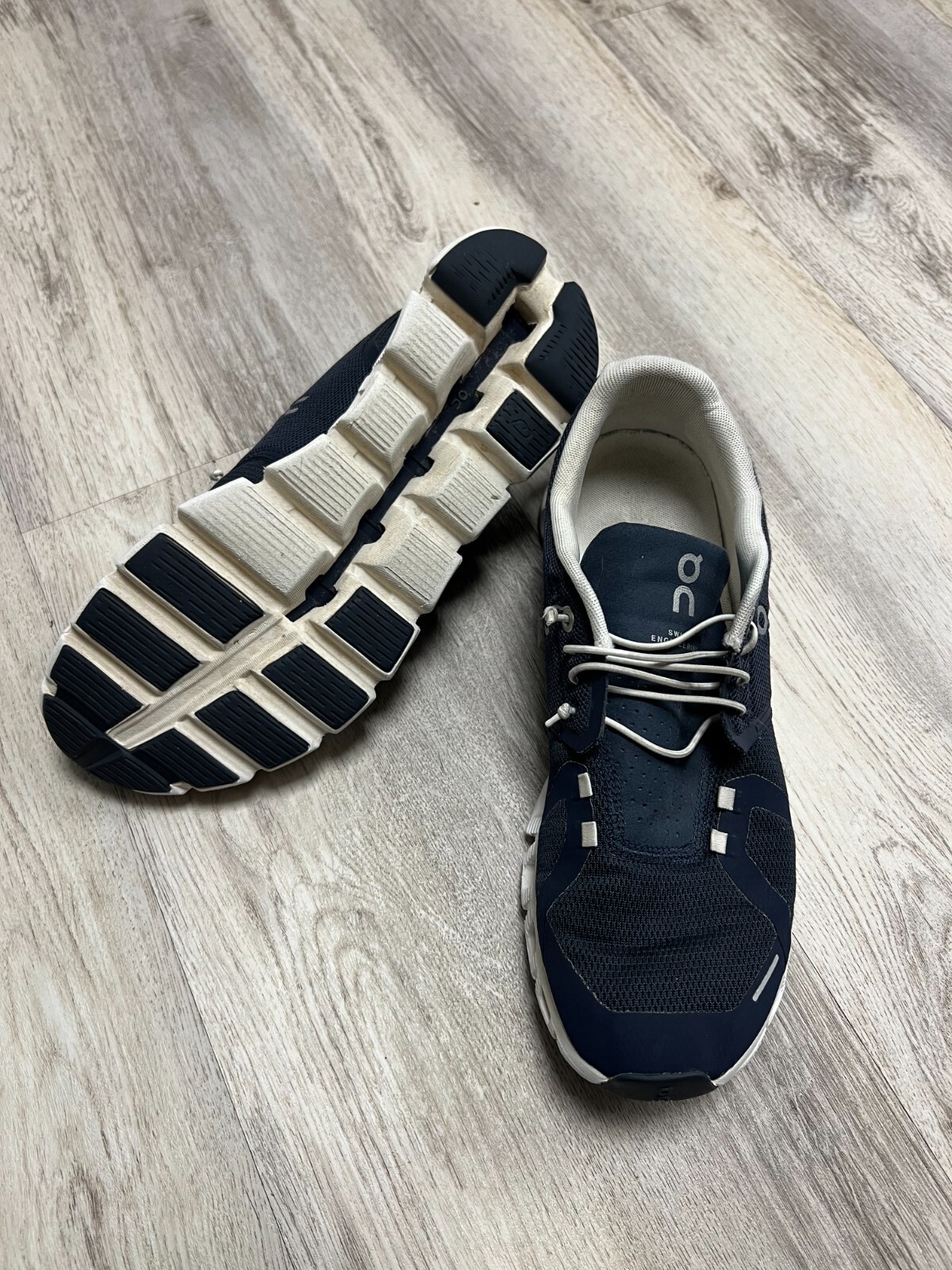 Mens ON Swiss Engineering slip on sneaker size 9.5 medium navy | eBay