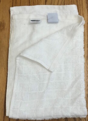 Square Pattern Everyday 'True White' Room Essentials Hand Towel 16 in x ...