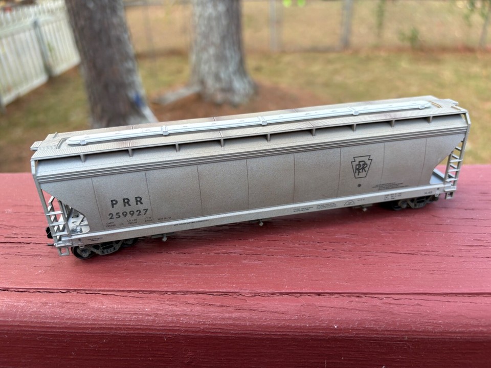 Accurail Pennsylvania RR ACF Covered Hopper Weathered | eBay