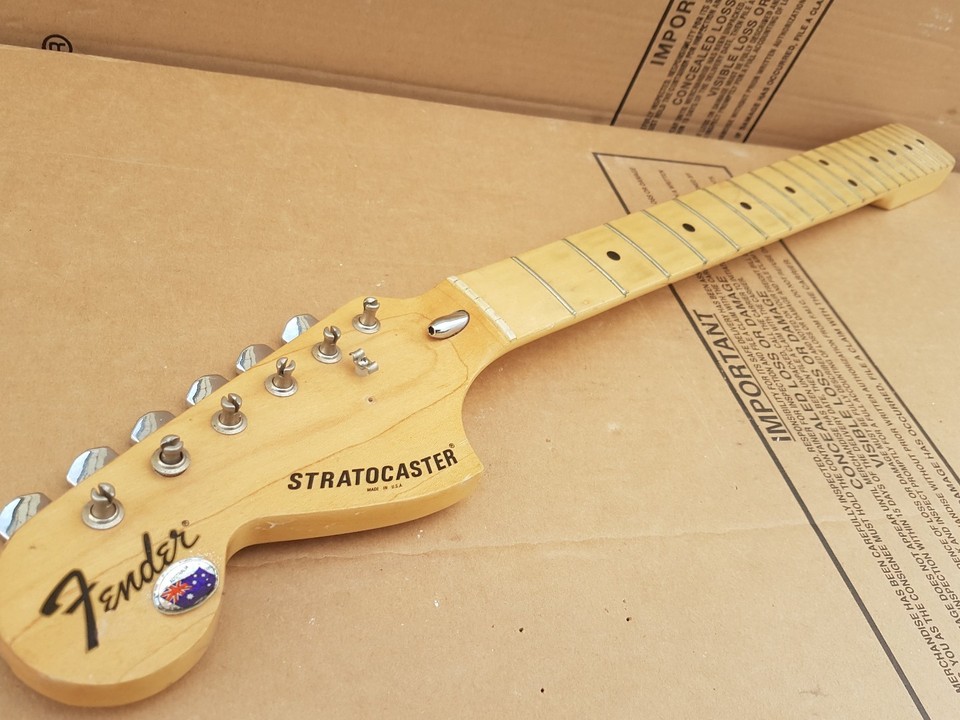 70's FENDER LEFT HAND STRATOCASTER USA MAPLE NECK | eBay