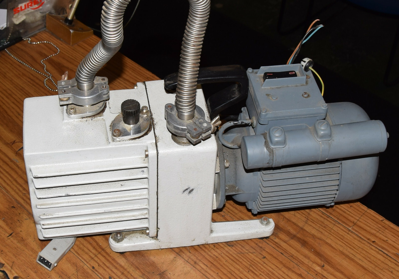 LEYBOLD TRIVAC D4A VACUUM PUMP | eBay