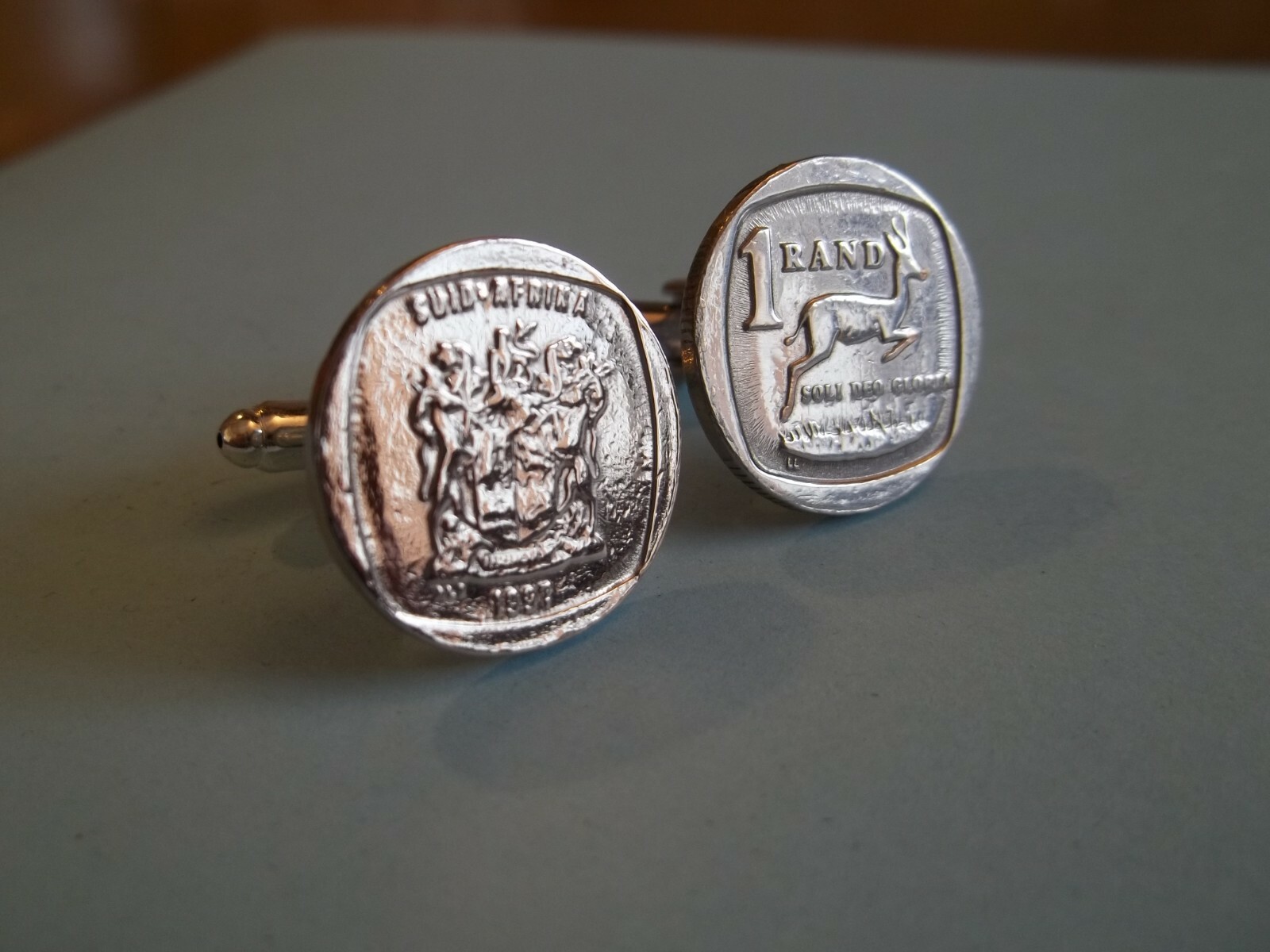 ONE (1) RAND COINS - SOUTH AFRICAN SPRINGBOK - SILVER CUFF LINKS - 1991 ...