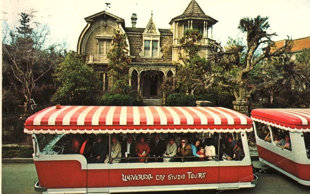 1313 Mockingbird Lane Universal