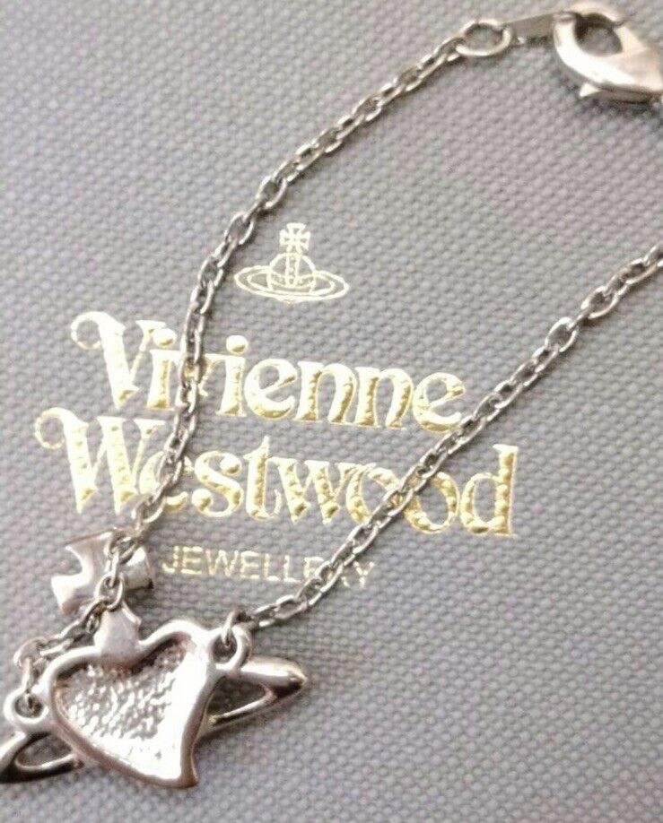 Vivienne Westwood Diamante Heart Bracelet Orb Silver / Red Vivienne Westwood Diamante Heart Bracelet Orb Silver / Red