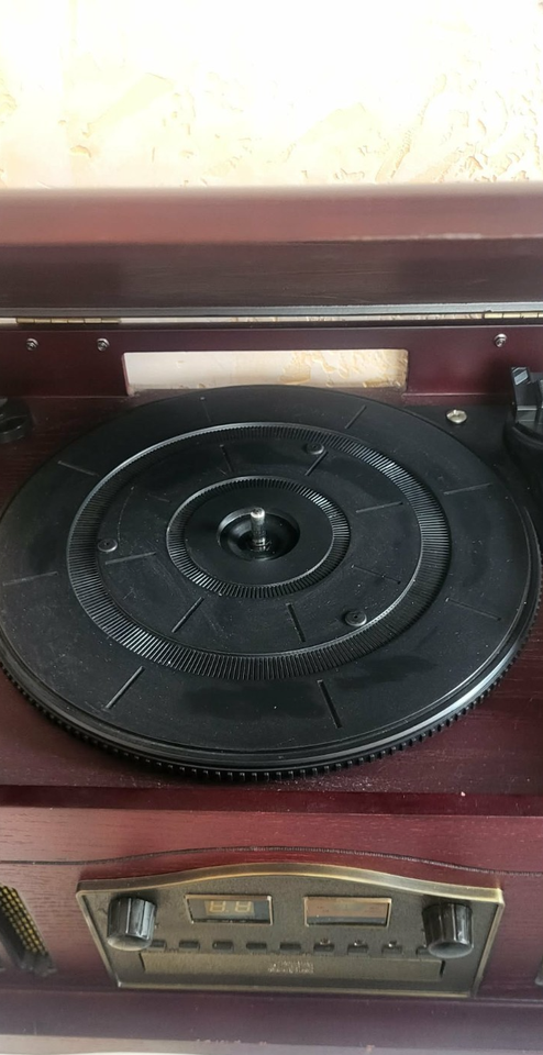 Retro Record Player Vintage Style Music Centre Turntable GL610 Wood ...
