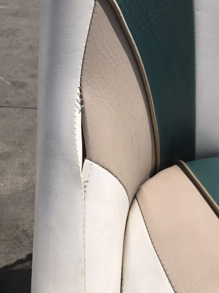 Rinker boat captains chair chairs seats set with mount base pedestals ...