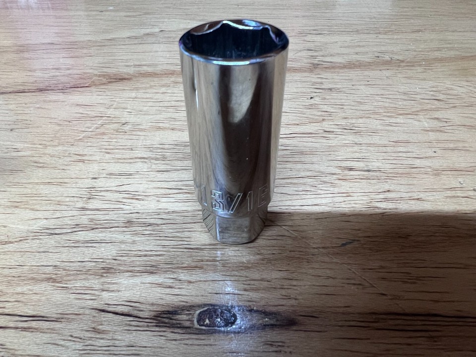 CRAFTSMAN SPARK PLUG SOCKET- YOUR CHOICE OF SIZE - NEW WITH RUBBER BOOT ...