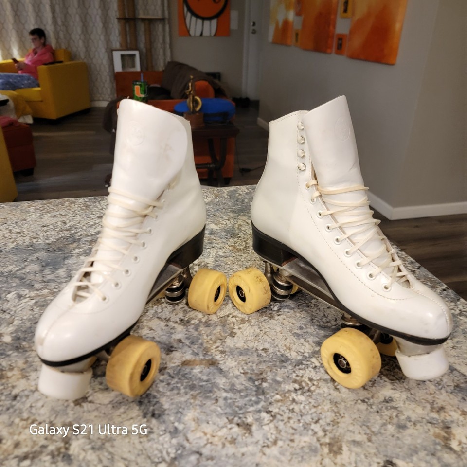 RIEDELL WOMENS ROLLER SKATES MODEL 220 SIZE 7 CHICAGO PLATES KRYPTO ...