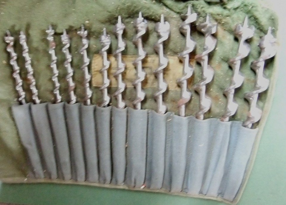 RARE, VINTAGE IRWIN AUGER BIT SET IN FABRIC ROLL - IRWIN BORKIT, 13pc ...
