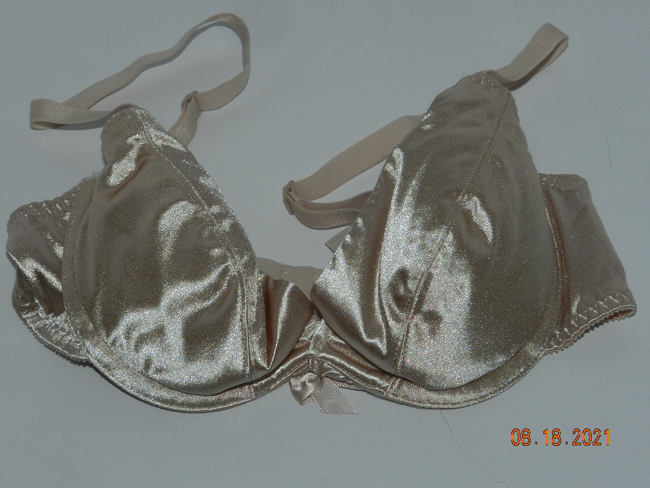 VTG Victorias Secret Second Skin Shiny Satin Bra 34B … - Gem