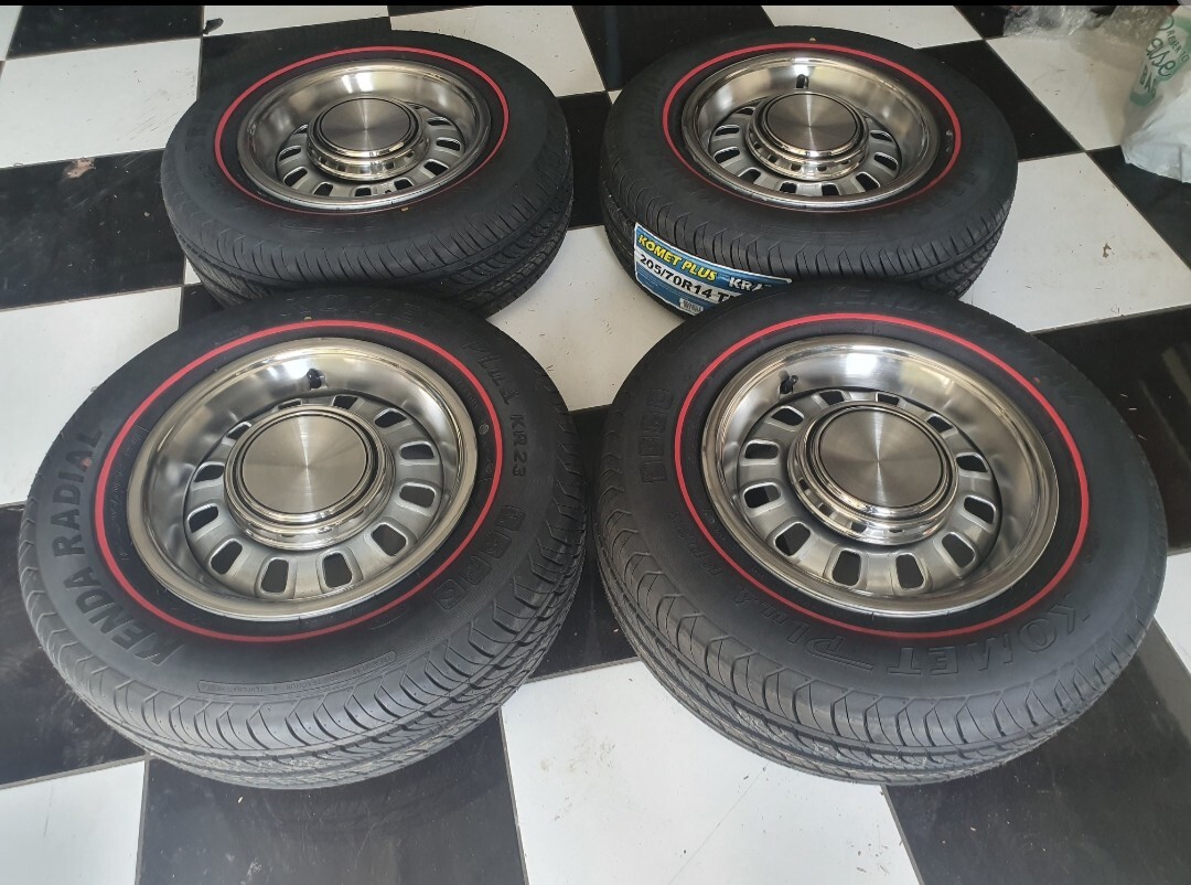 Ford 14 x 6 Falcon Mustang GT 12 slots x 4 Rims Caps Trims Redwalls XW ...