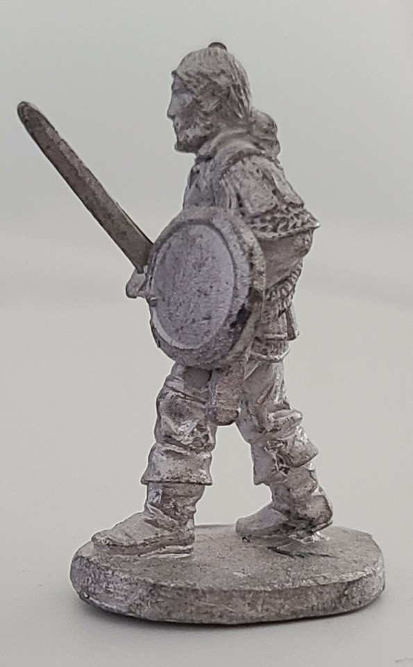 Grenadier Julie Guthrie 8134 ROGUE ADVENTURER 25mm Dungeons & Dragons ...