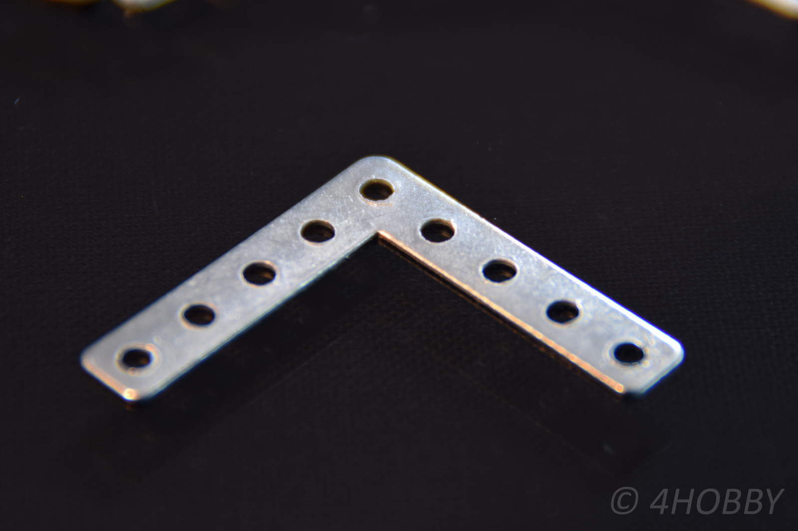 50 Flachwinkel 25 x 25mm 9-Loch Eckwinkel Lochplatten Flachverbinder ...