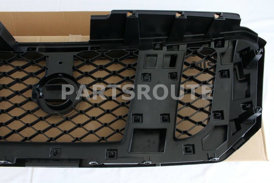Nissan NV1500 NV2500 NV3500 2012-2019 Genuine Front Grille Emblem 62310 ...