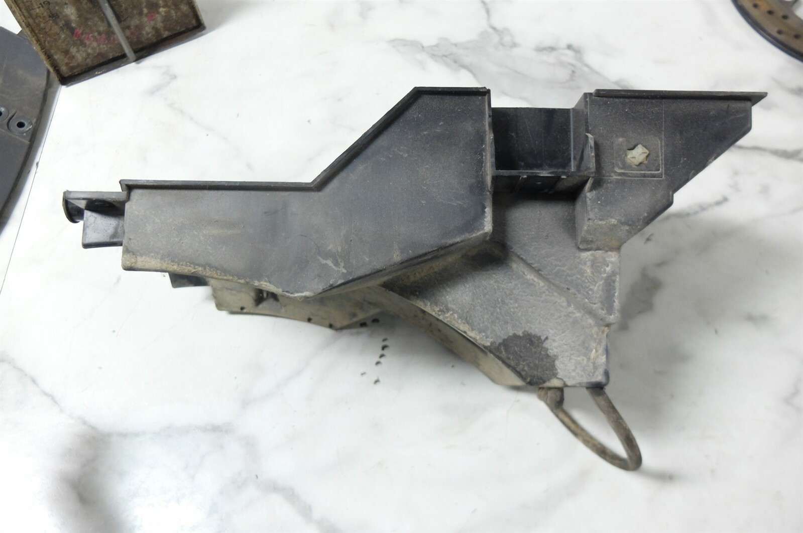 99 BMW K 1200 K1200 LT K1200LT rear inner fender tray electrical box ...