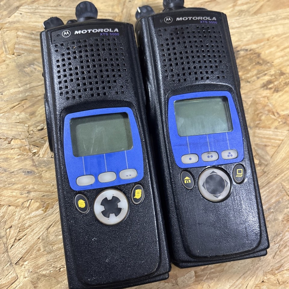 Motorola XTS5000 Model II 700/800Mhz Digital Radio H18UCF9PW6AN LOT OF ...