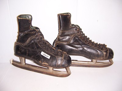 Vintage Bauer Men's Hockey Ice Skates Size 9 Made in Canada | eBay